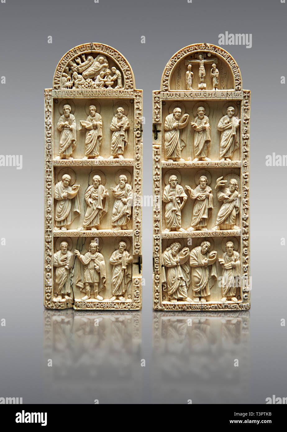 Gothic ivory panel hi-res stock photography and images - Alamy