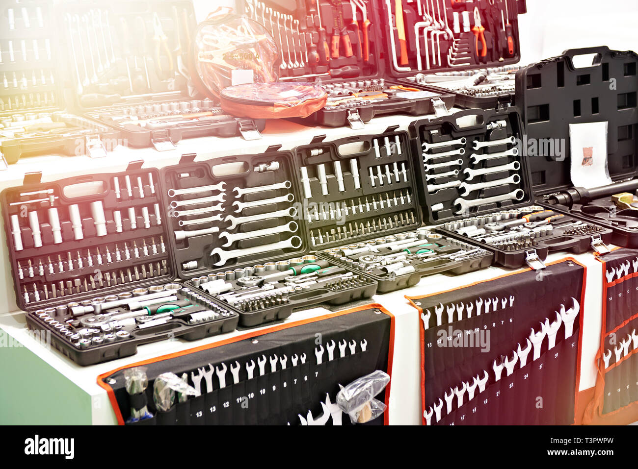 Hardware tool hi-res stock photography and images - Alamy