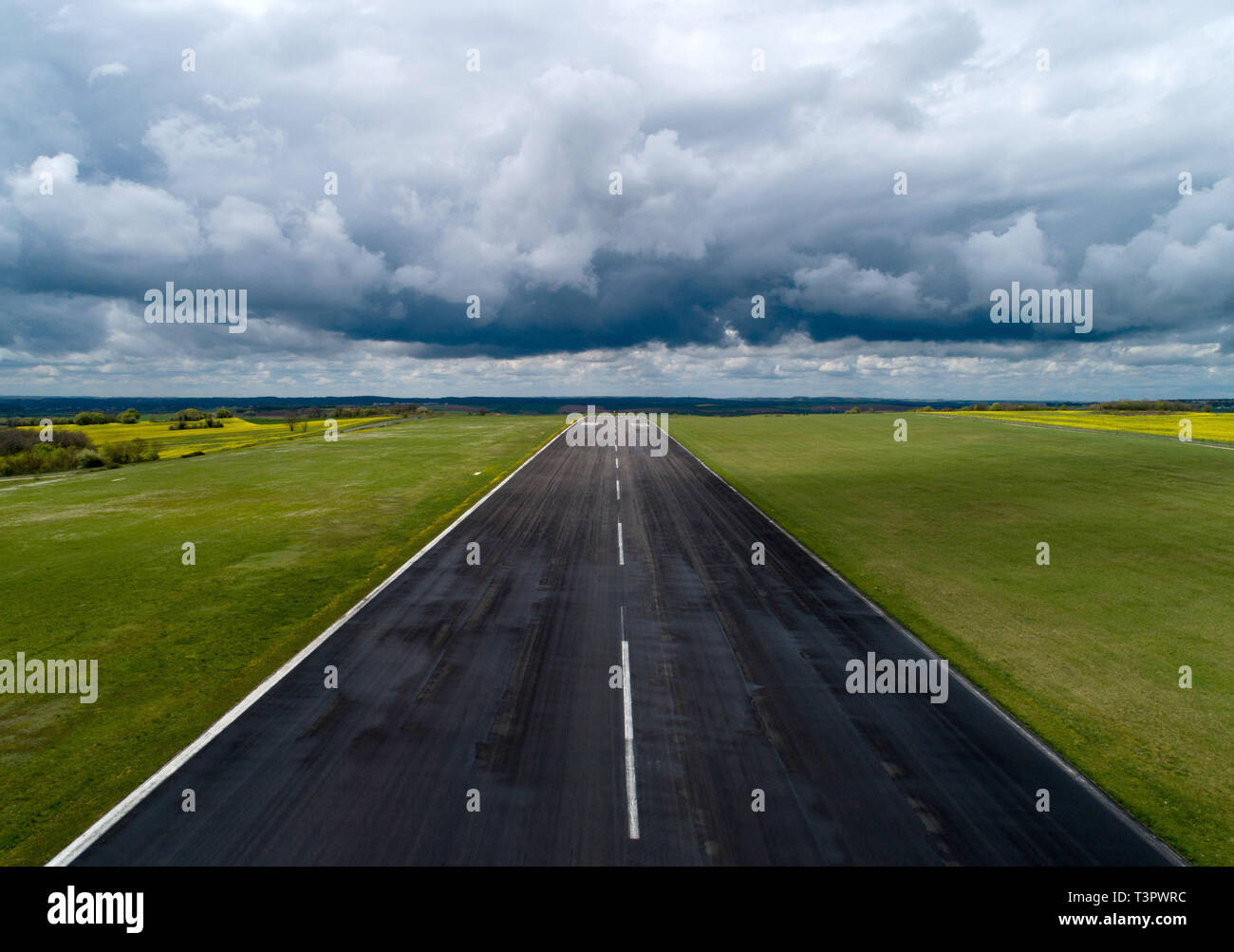 Airfield airfields aerodrome aerodromes hi-res stock photography and ...