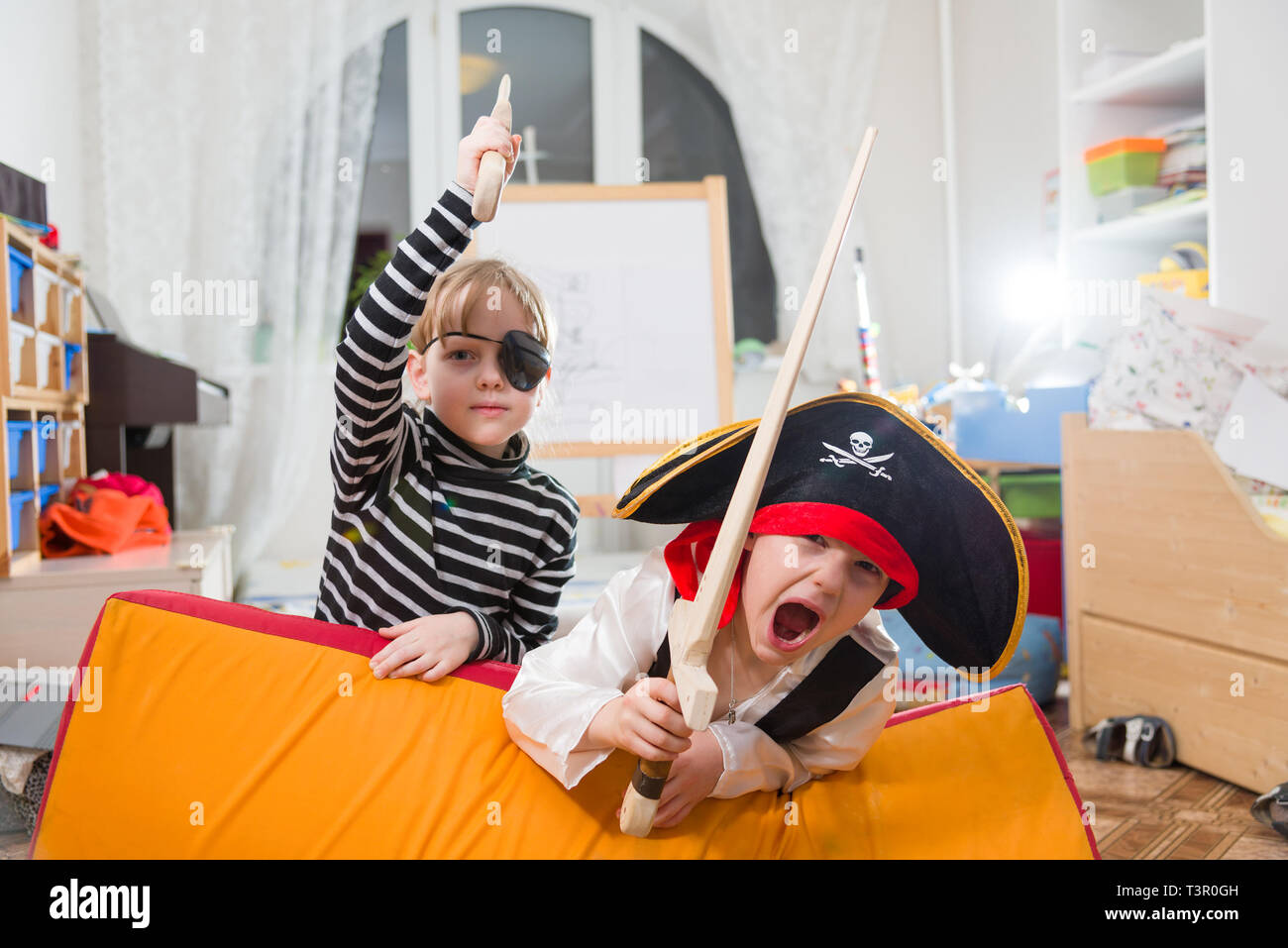 children play pirates Stock Photo - Alamy