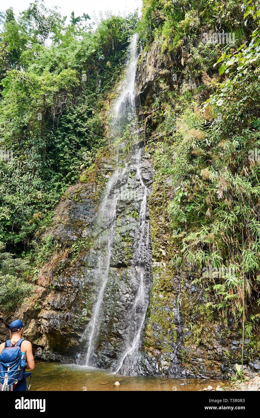 Man watching waterfall hi-res stock photography and images - Alamy