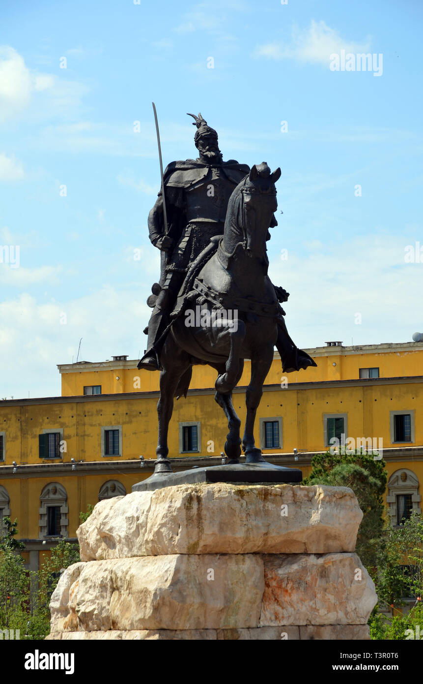 Albanian hero skanderbeg hi-res stock photography and images - Alamy