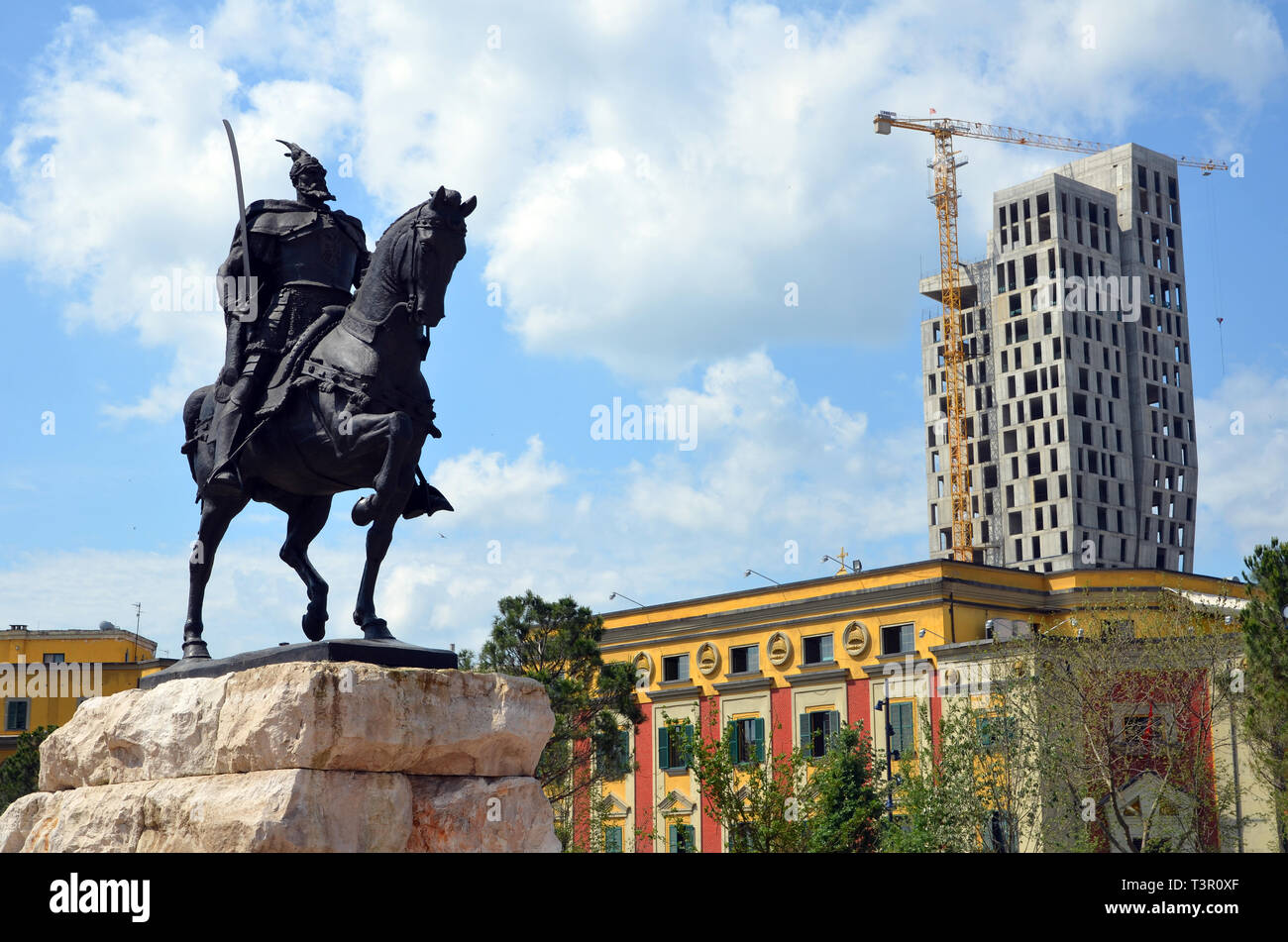 Albanian hero skanderbeg hi-res stock photography and images - Alamy