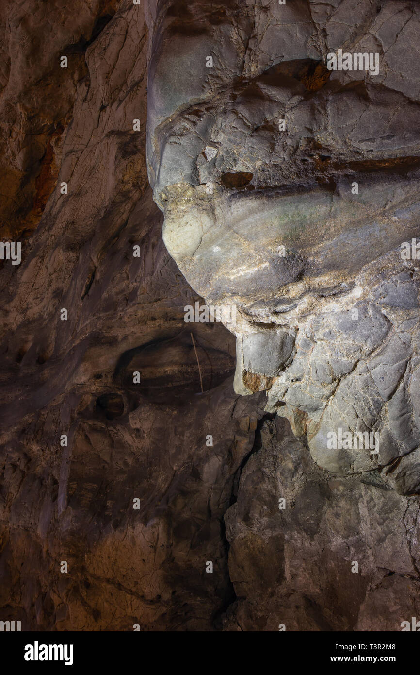 Human face rock hi-res stock photography and images - Alamy