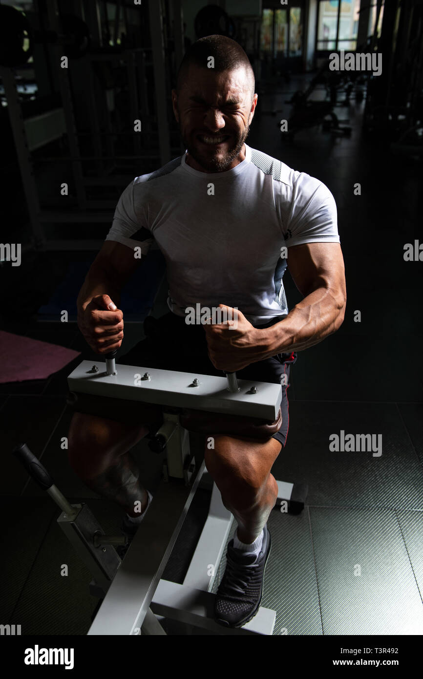 Calf muscle bodybuilder body hi-res stock photography and images - Alamy