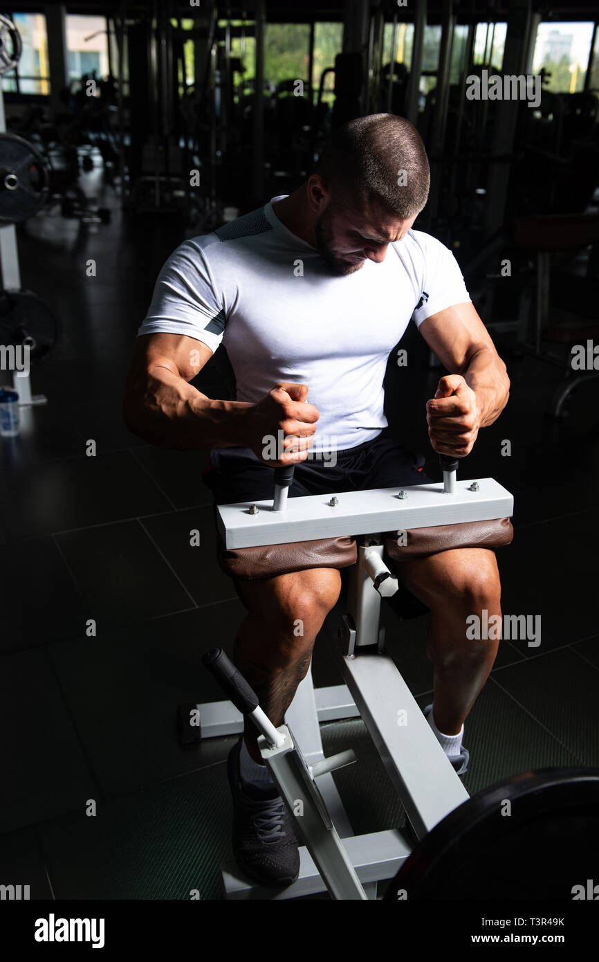 Calf muscle bodybuilder body hi-res stock photography and images - Alamy