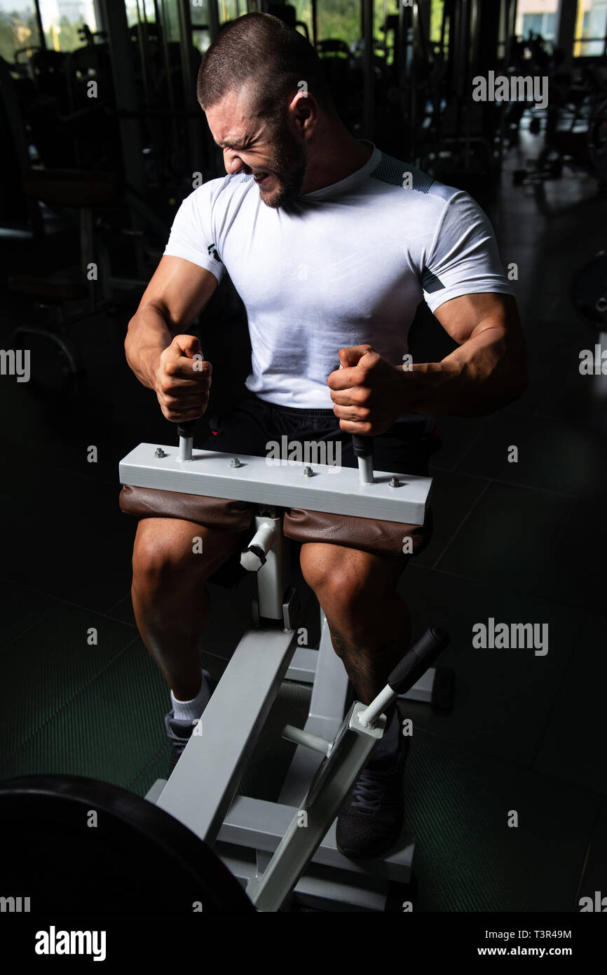 Calf muscle bodybuilder body hi-res stock photography and images - Alamy