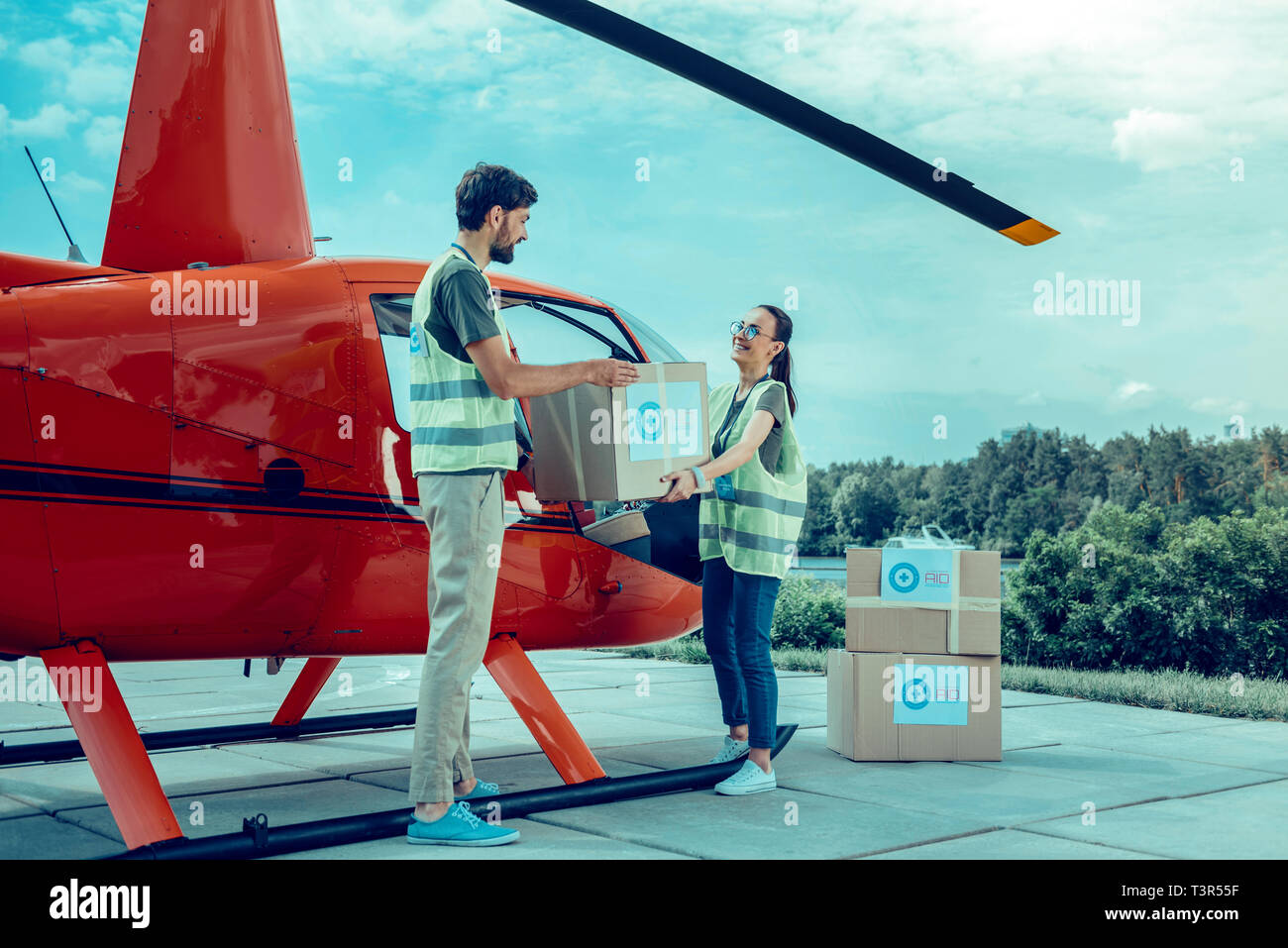 Lady hands cross hi-res stock photography and images - Alamy