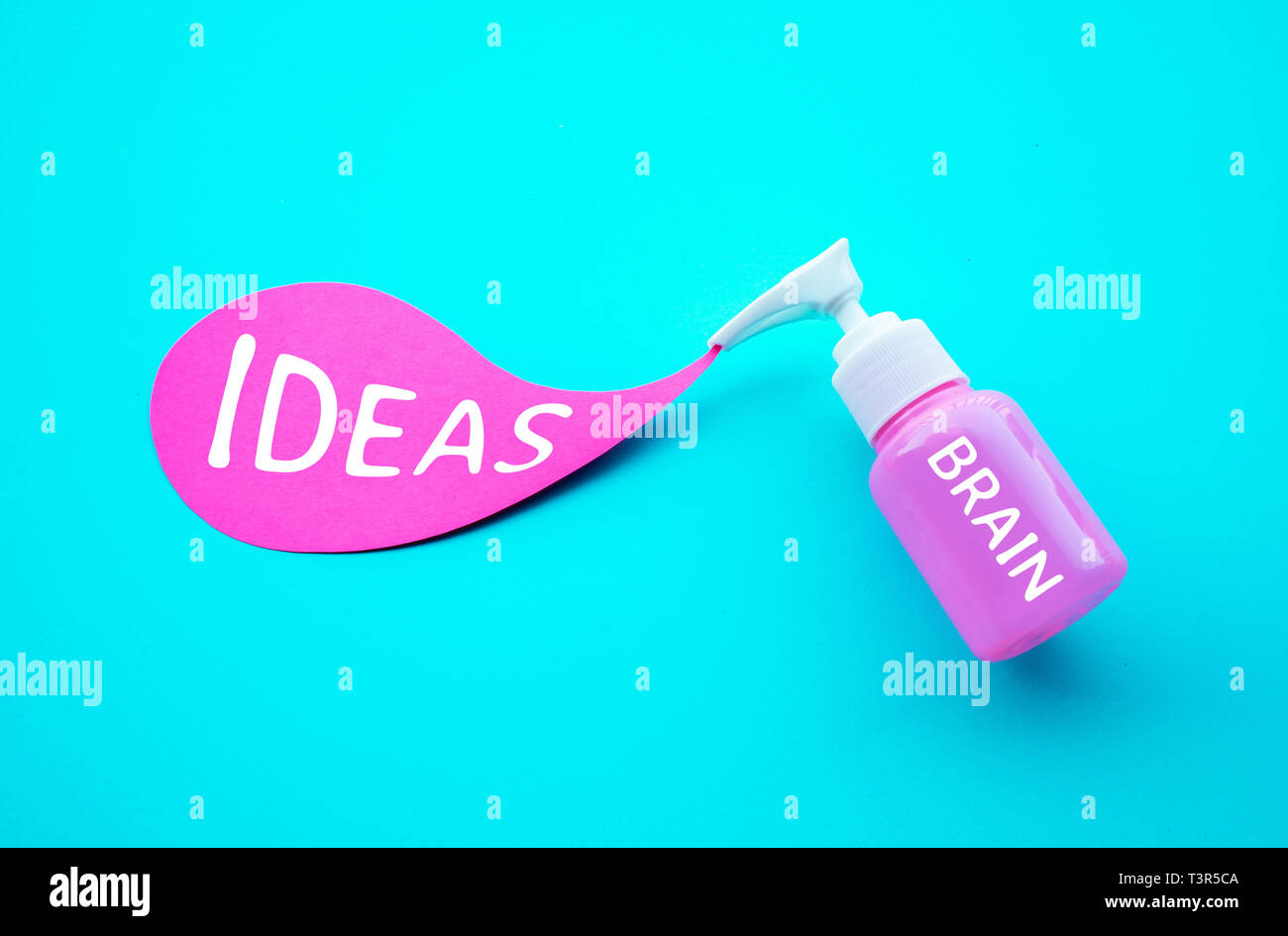 Business creativity with brain making of ideas.performance and solution ...