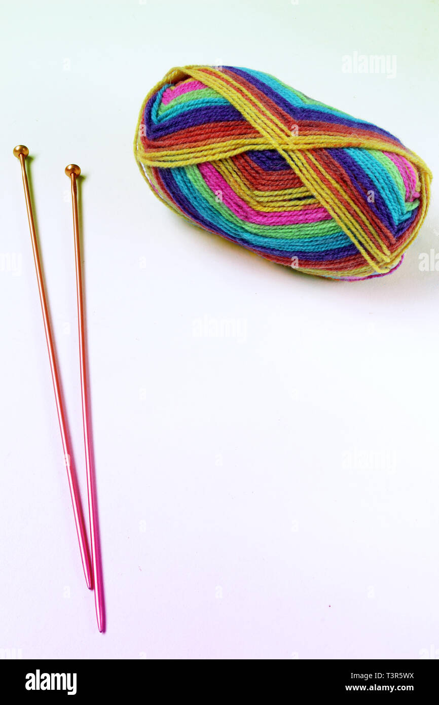 Ball of wool knitting needles hi-res stock photography and images - Alamy