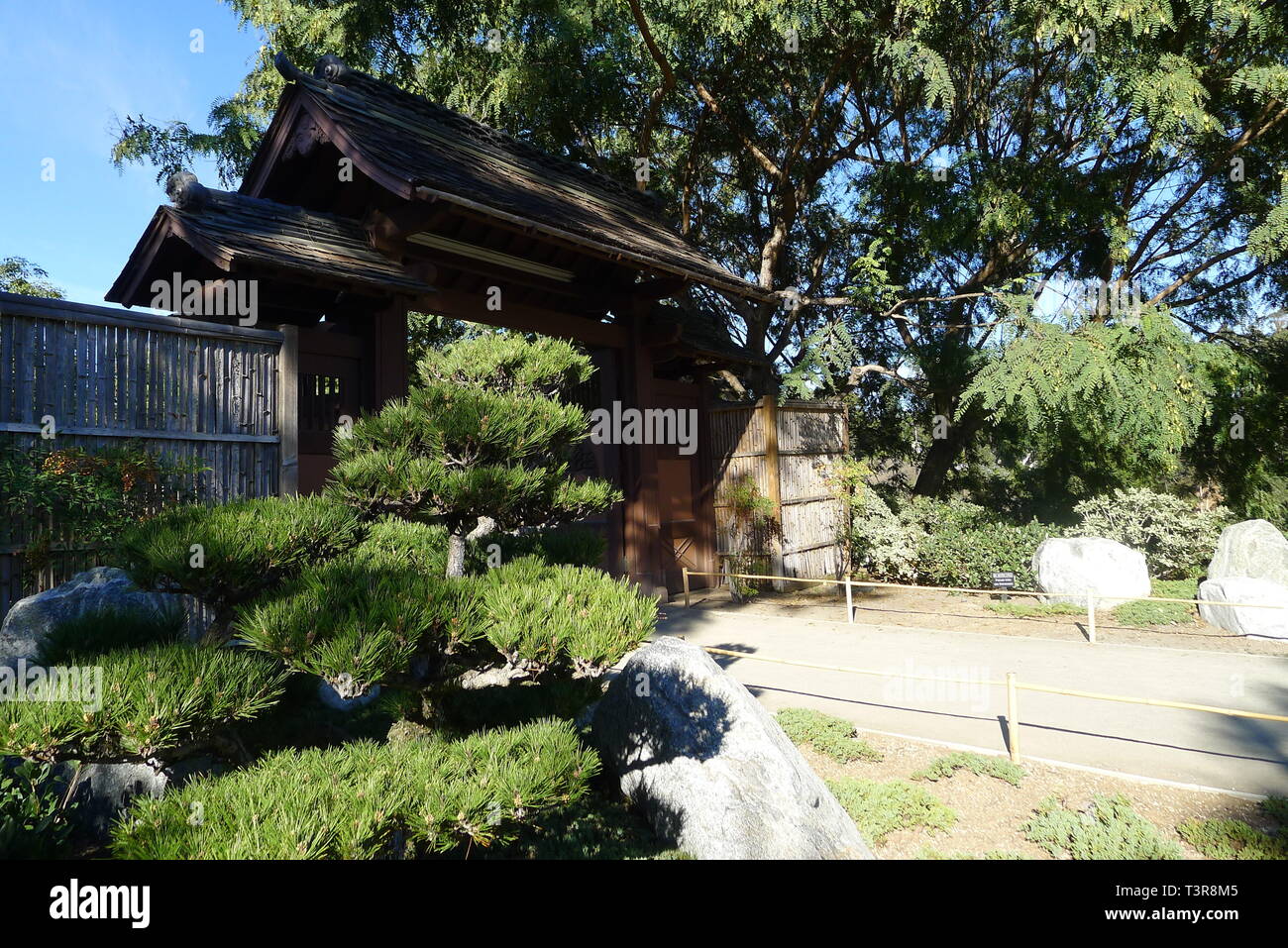 Japanese Gate in Balboa Park Stock Photo - Alamy
