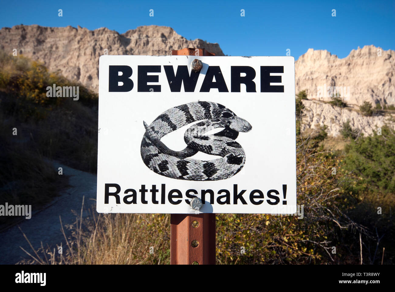Beware of snakes sign hi-res stock photography and images - Alamy