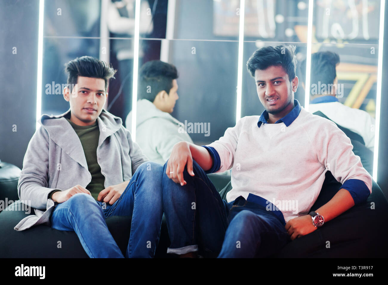 Multiplayer activity hi-res stock photography and images - Alamy