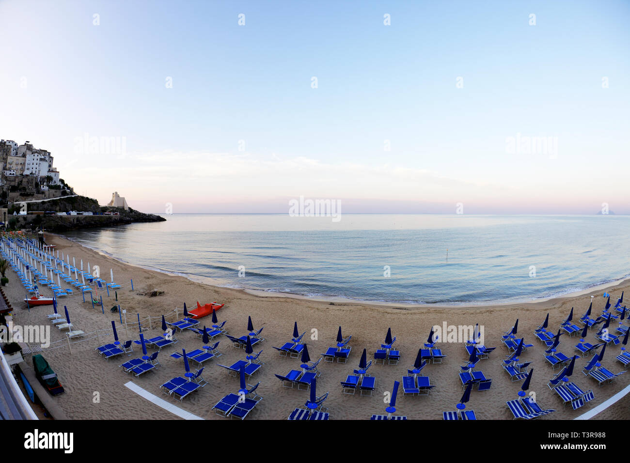 Beach of Sperlonga city. Lazio, Italy Stock Photo - Alamy
