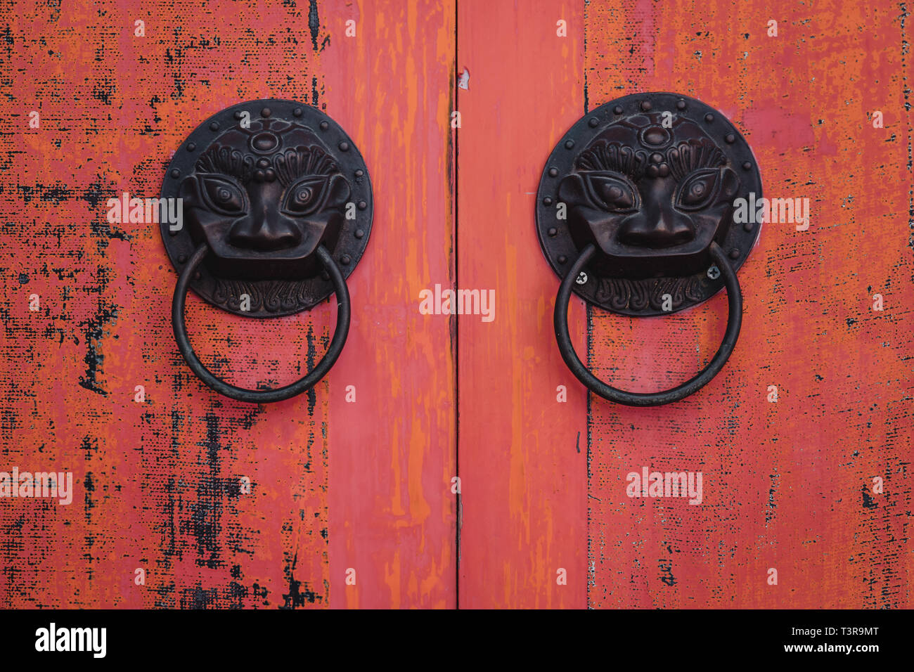 Traditional Chinese style wooden door. Ancient Chinese Door Stock Photo ...