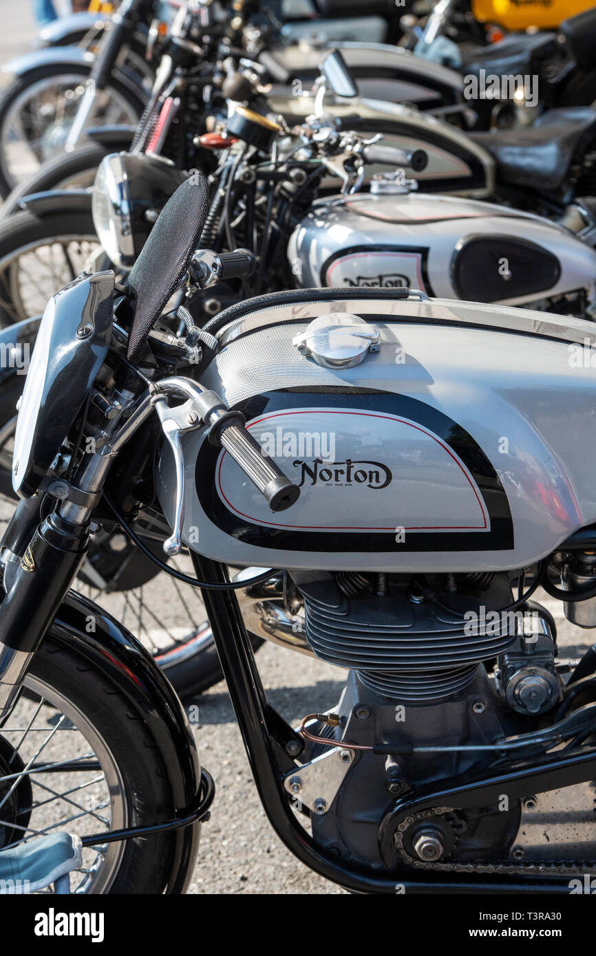 Classic british motorcycles hi-res stock photography and images - Alamy