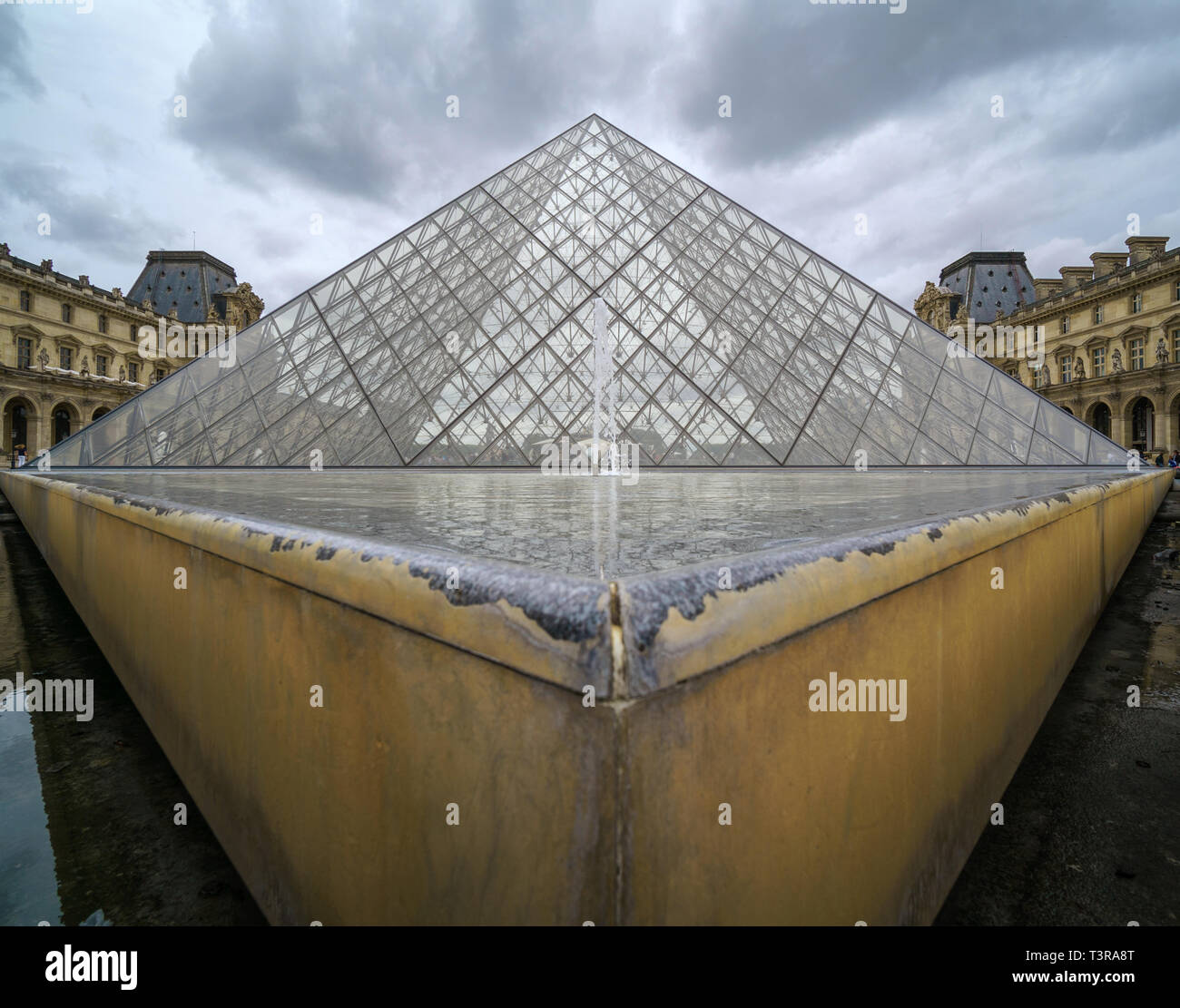 Louvre closeup exterior hi-res stock photography and images - Alamy