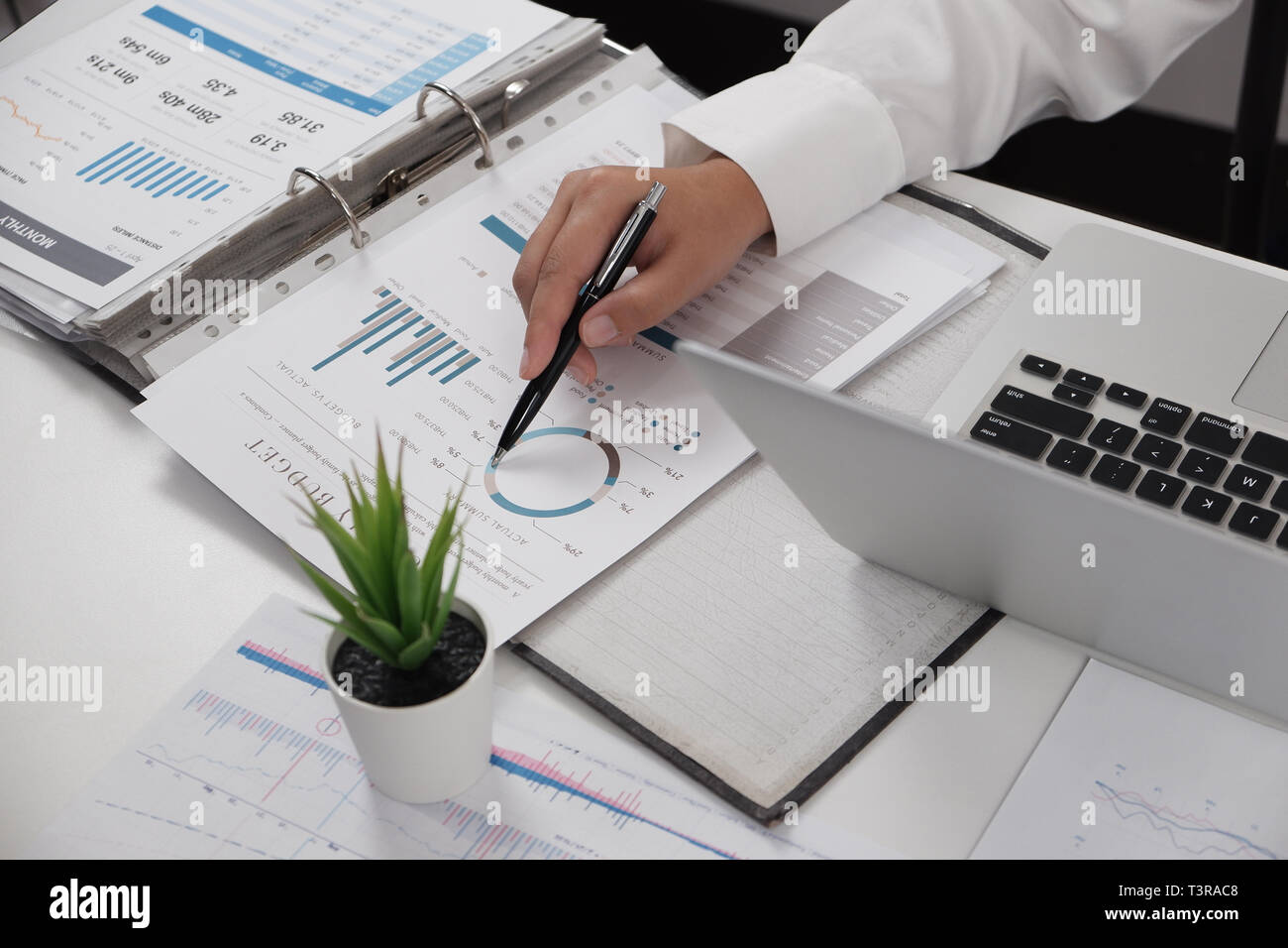 Professional workspace hi-res stock photography and images - Alamy