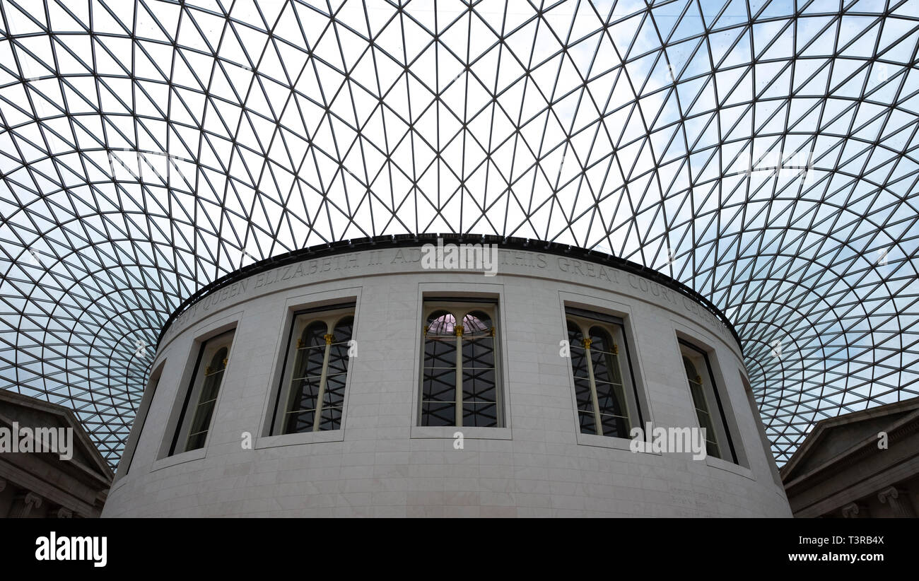 Glass roof geometry hi-res stock photography and images - Alamy