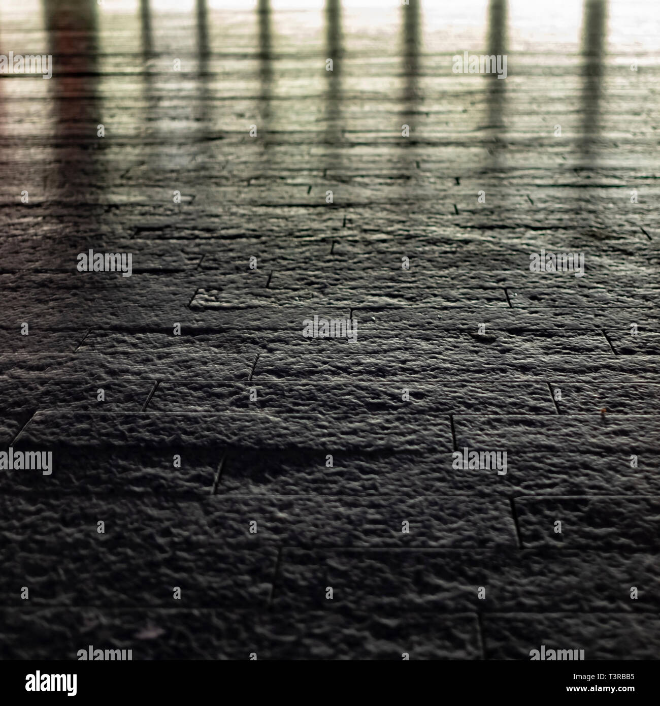 Black floor hi-res stock photography and images - Alamy