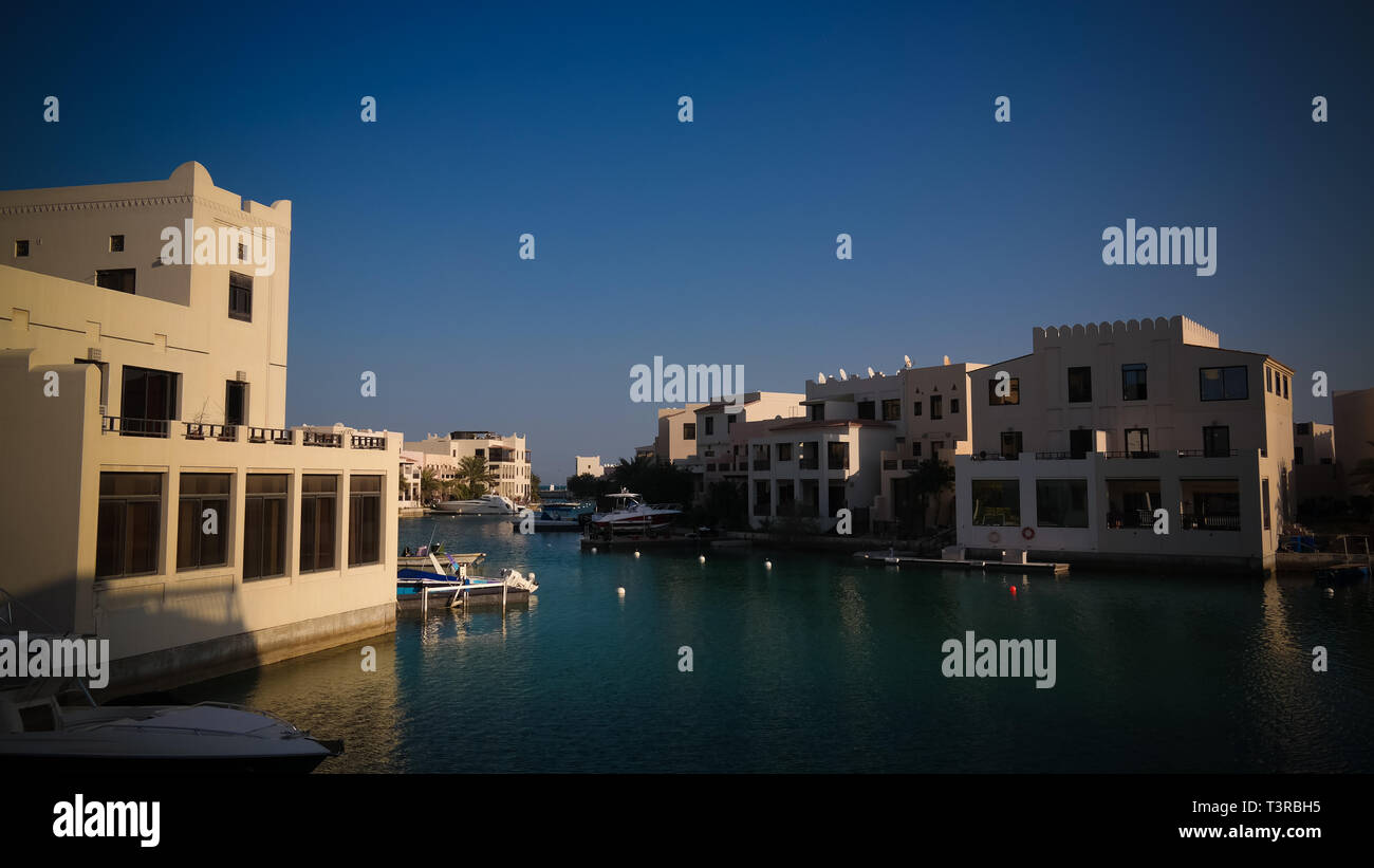 Ariel view of bahrain hi-res stock photography and images - Alamy