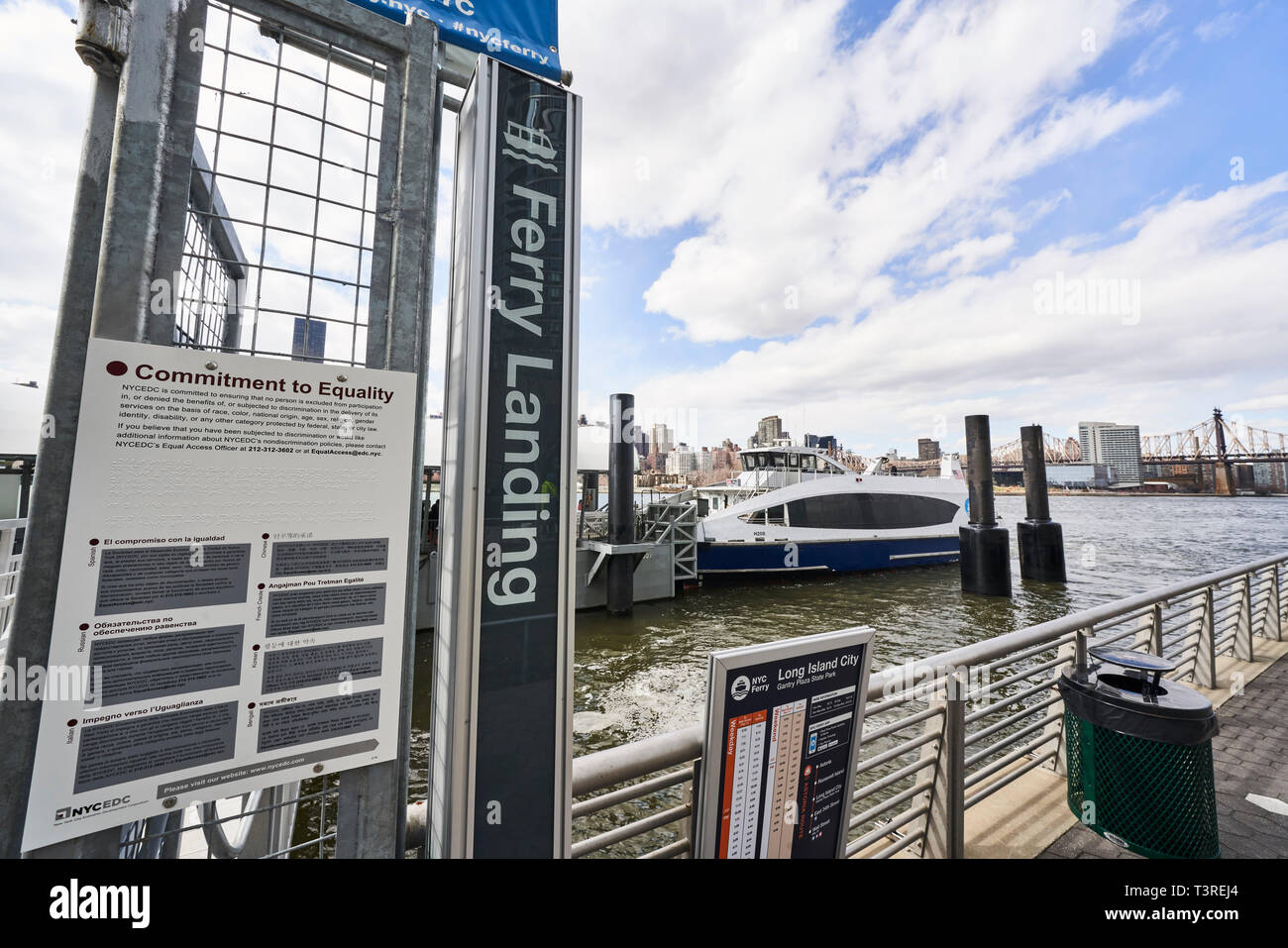 Long Island City Hunters Point Ferry Landing Stock Photo - Alamy