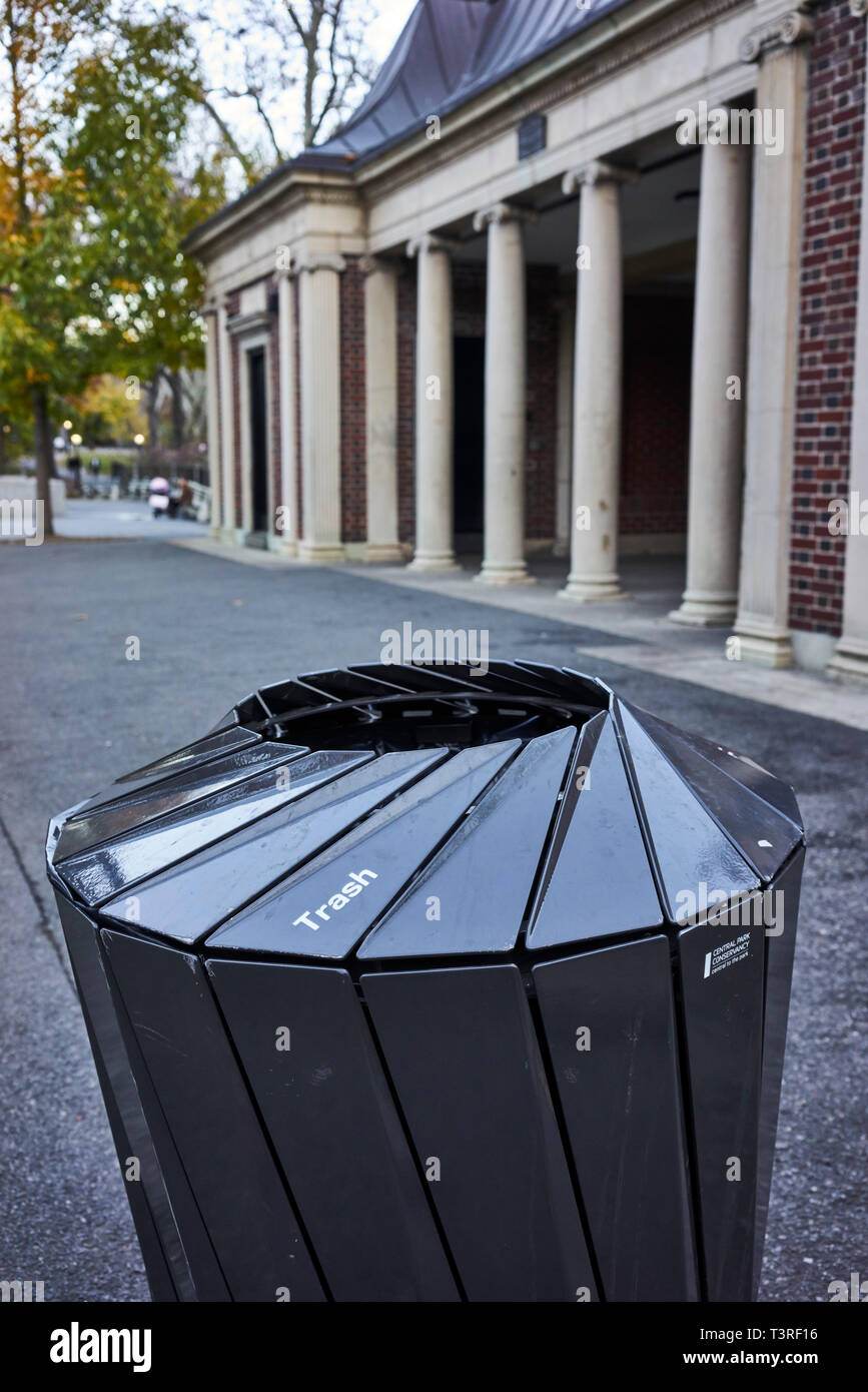 Autumn in Central Park, New York City - Trash bins Stock Photo - Alamy