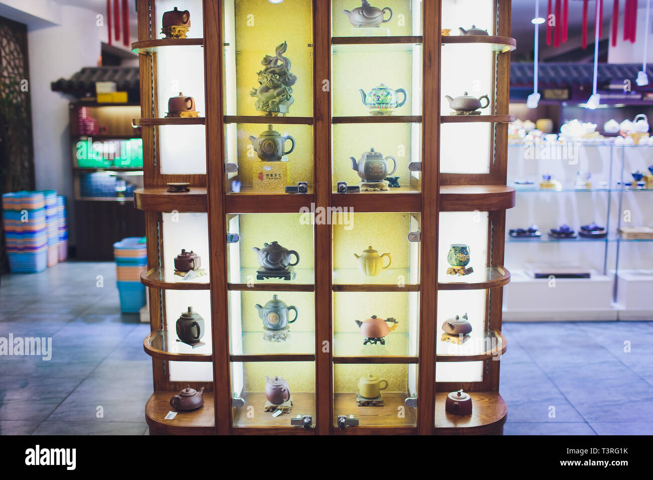Old chengdu market hi-res stock photography and images - Alamy