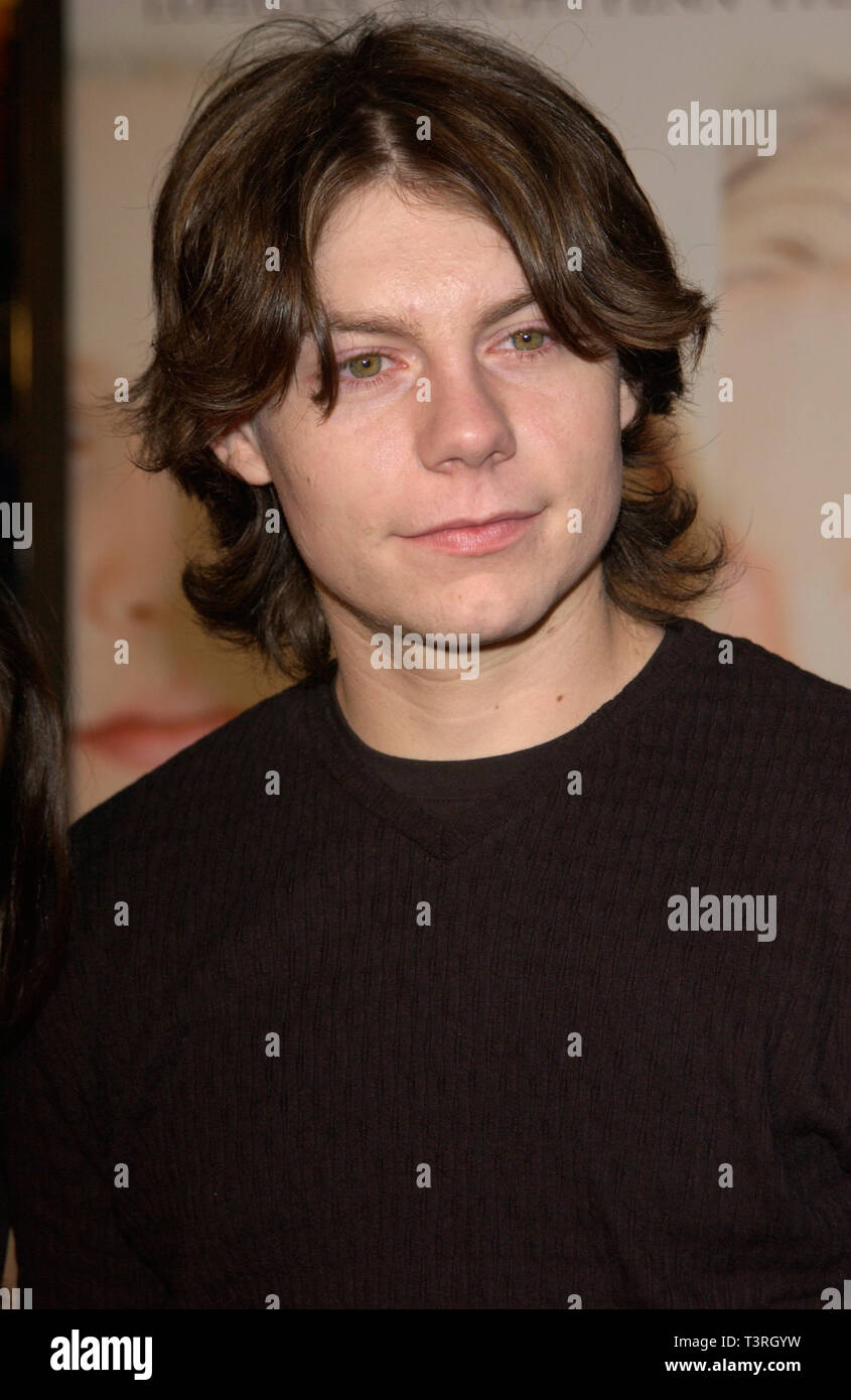 LOS ANGELES, CA. October 08, 2002: Actor PATRICK FUGIT & girlfriend ...
