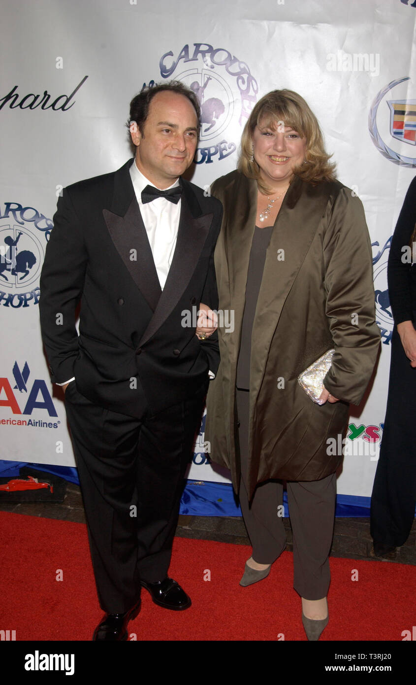 LOS ANGELES, CA. October 15, 2002: Actor KEVIN POLLACK & wife at the ...
