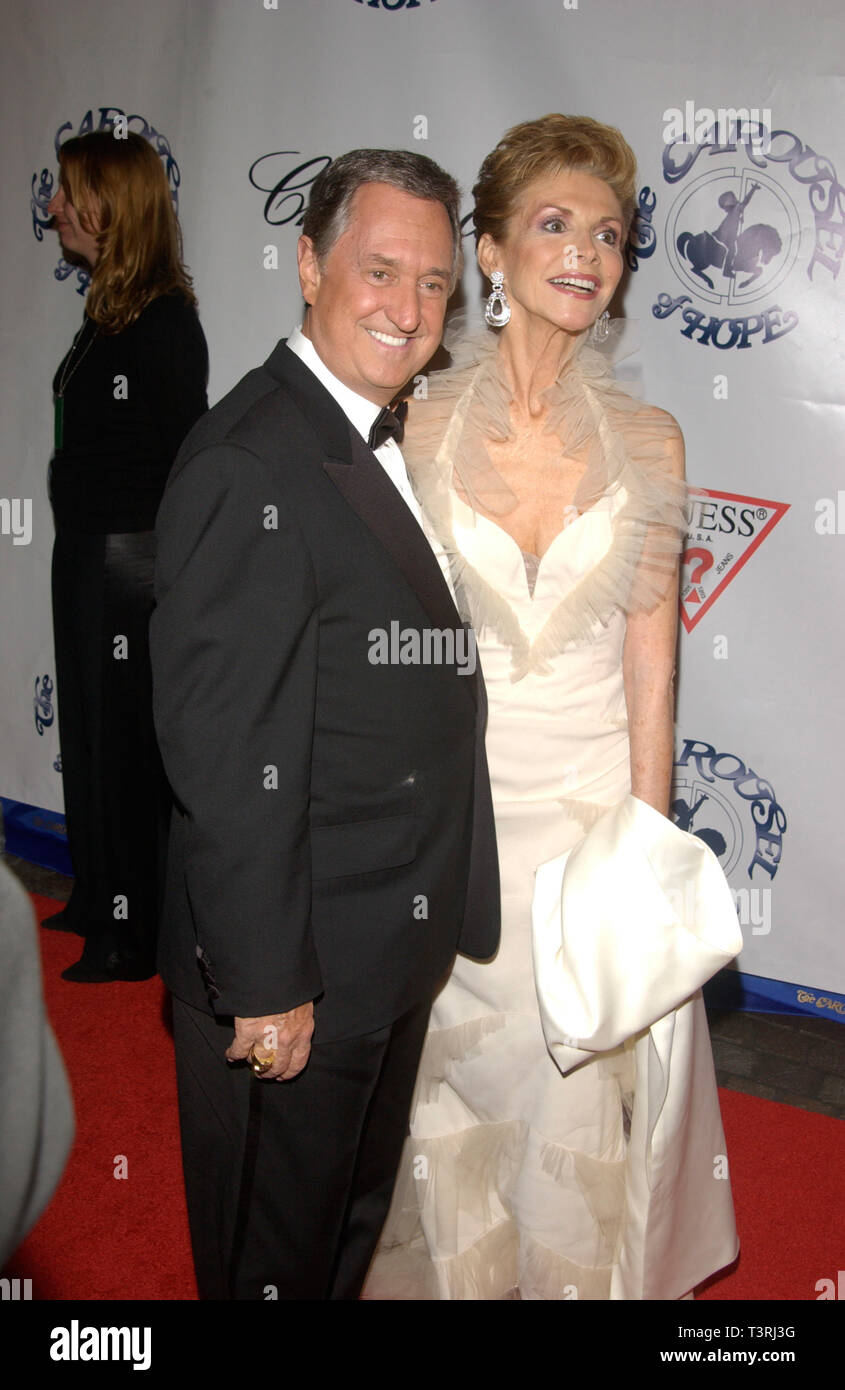 LOS ANGELES, CA. October 15, 2002: Singer NEIL SEDAKA & wife at the ...