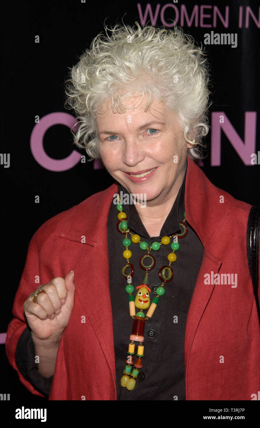 Fionnula flanagan actress hi-res stock photography and images - Alamy