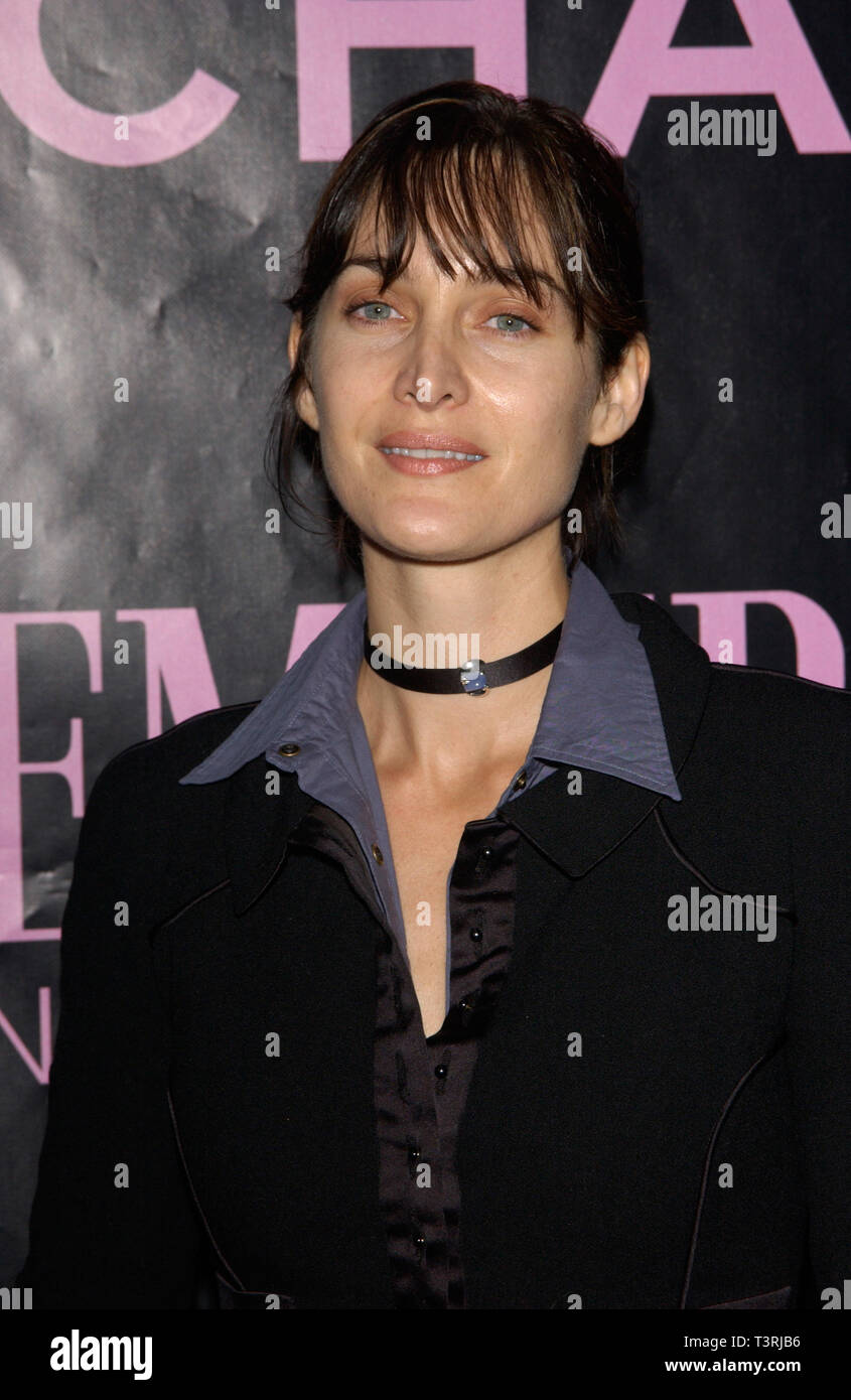 LOS ANGELES, CA. October 16, 2002: Actress CARRIE ANN MOSS at Premiere ...