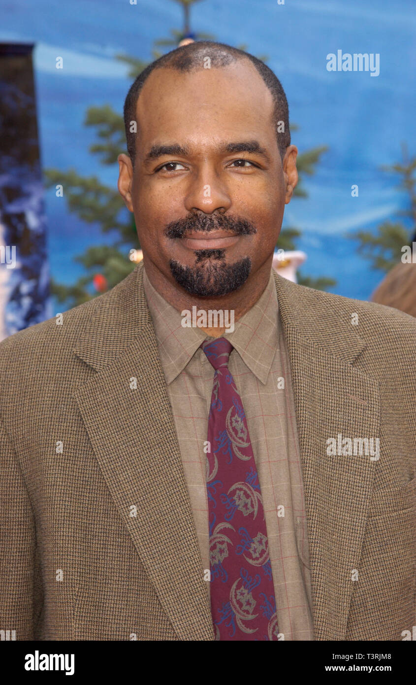 LOS ANGELES, CA. October 27, 2002: Actor MICHAEL DORN at the world ...