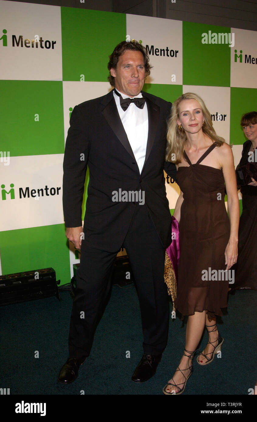 LOS ANGELES, CA. November 03, 2002: Actor RALPH MOELLER & wife ANNETTE ...