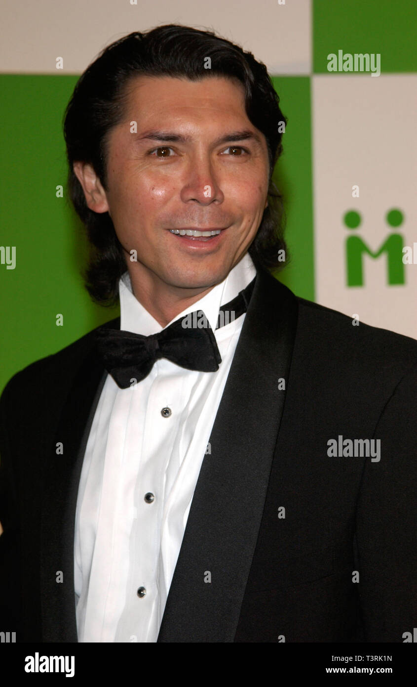Lou diamond phillips wife kelly hi-res stock photography and images - Alamy
