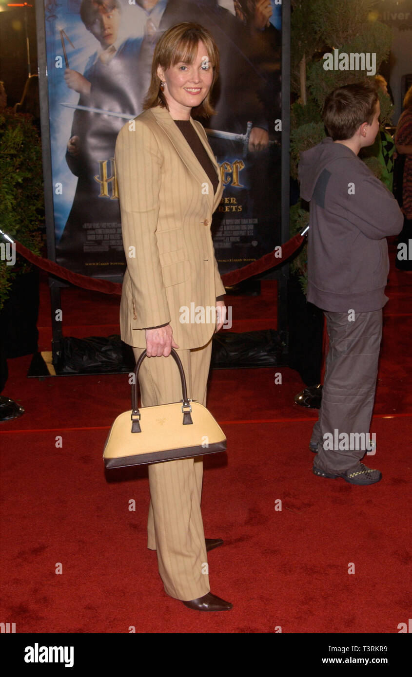 Harry potter chamber secrets 2002 hi-res stock photography and images ...