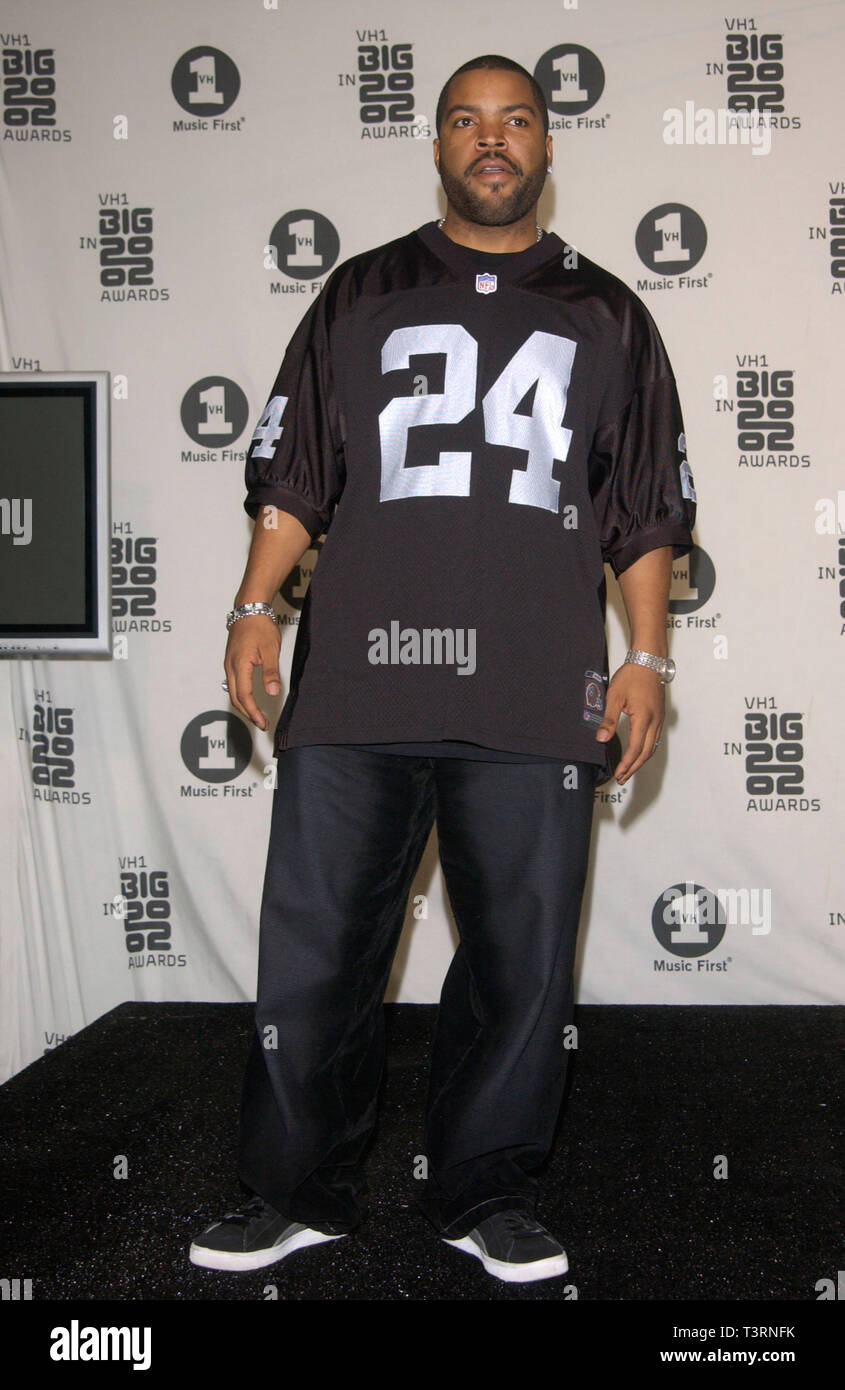 LOS ANGELES, CA. December 04, 2002: ICE CUBE at the VH-1 Big in 2002 ...