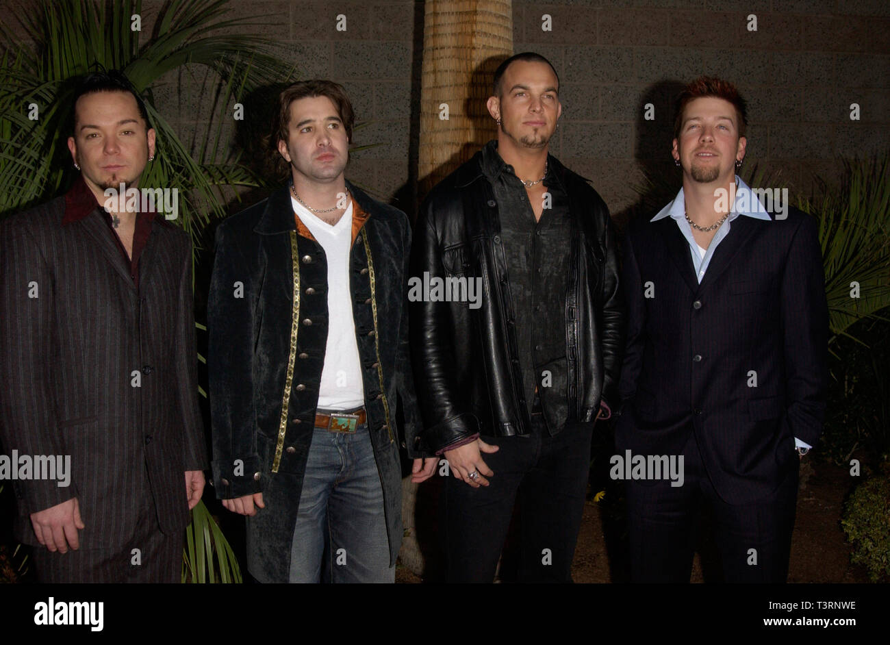 2002 billboard music awards hi-res stock photography and images - Alamy