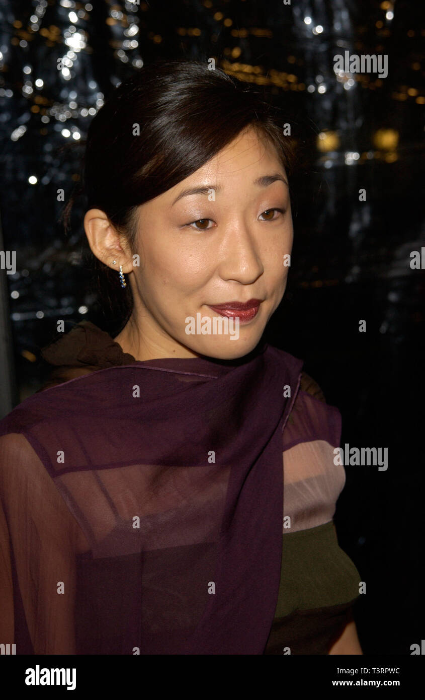 LOS ANGELES, CA. December 12, 2002: Actress SANDRA OH at the Los ...