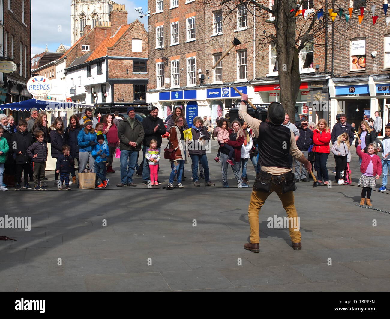 Kings square york hi-res stock photography and images - Alamy