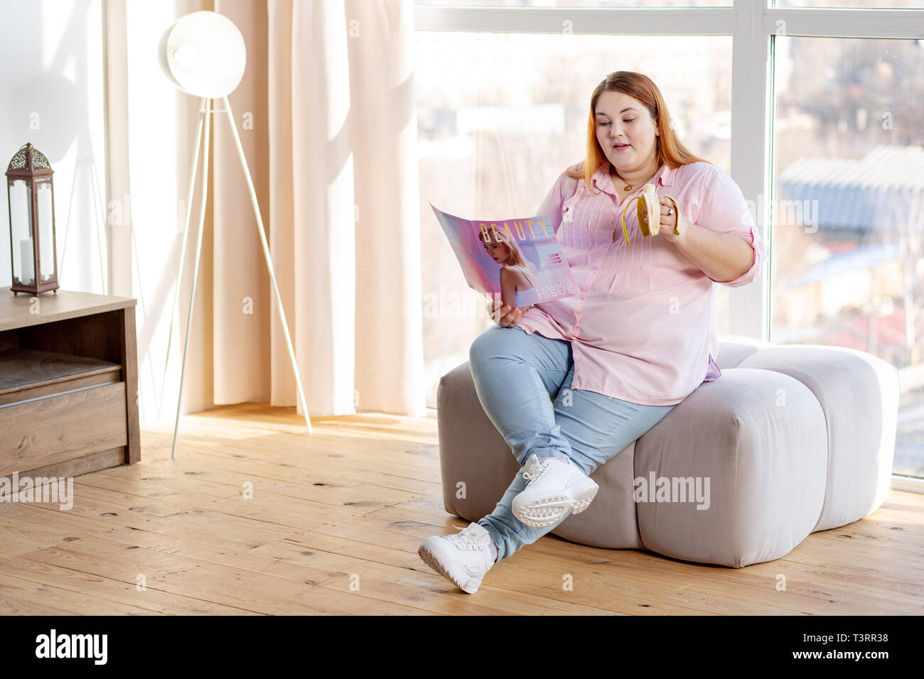 Beauty trends hi-res stock photography and images - Alamy