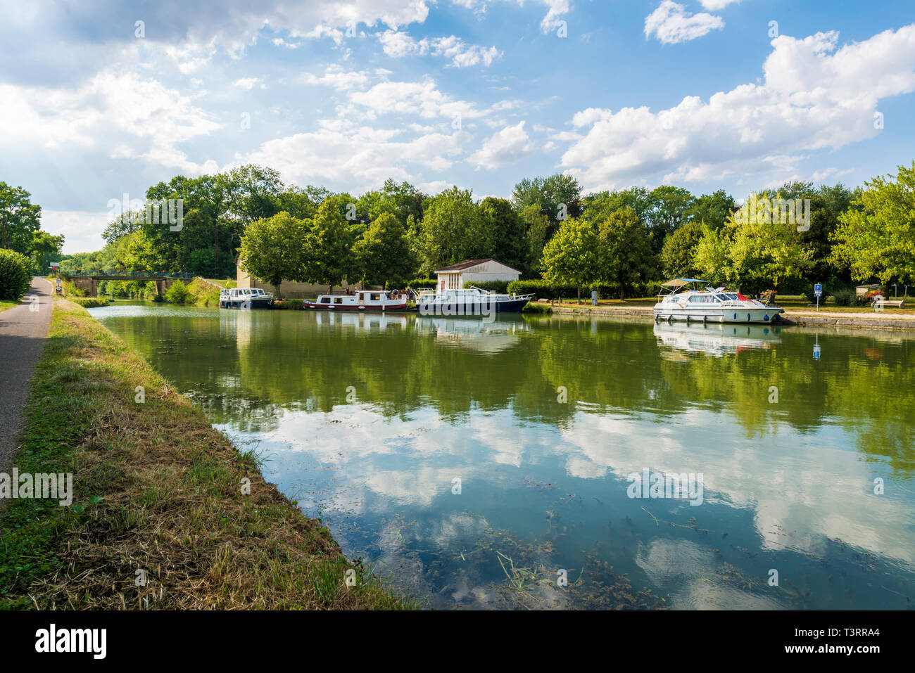 Ancy le franc hi-res stock photography and images - Alamy
