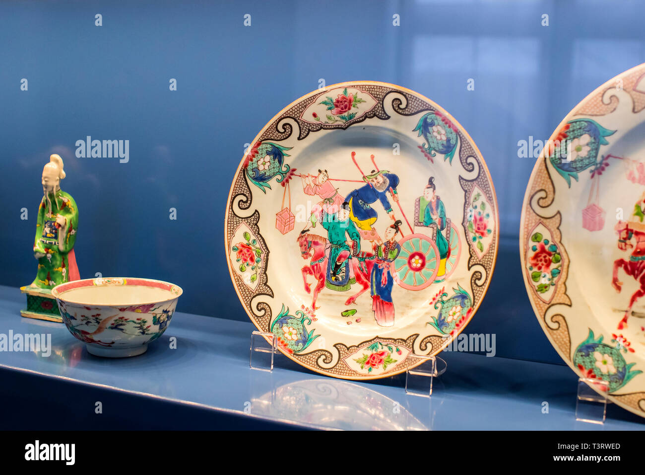 MUNICH, GERMANY - NOVEMBER 27, 2018 : Chinese porcelain collection of ...