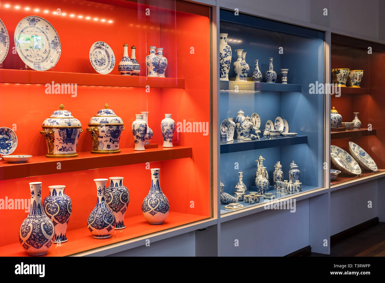 MUNICH, GERMANY - NOVEMBER 27, 2018 : Chinese porcelain collection of ...