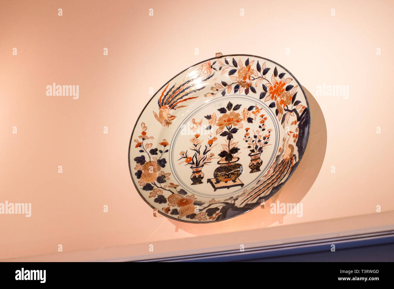 MUNICH, GERMANY - NOVEMBER 27, 2018 : Chinese porcelain collection of ...