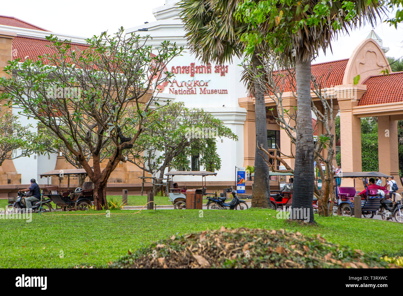 Angkor national museum hi-res stock photography and images - Alamy