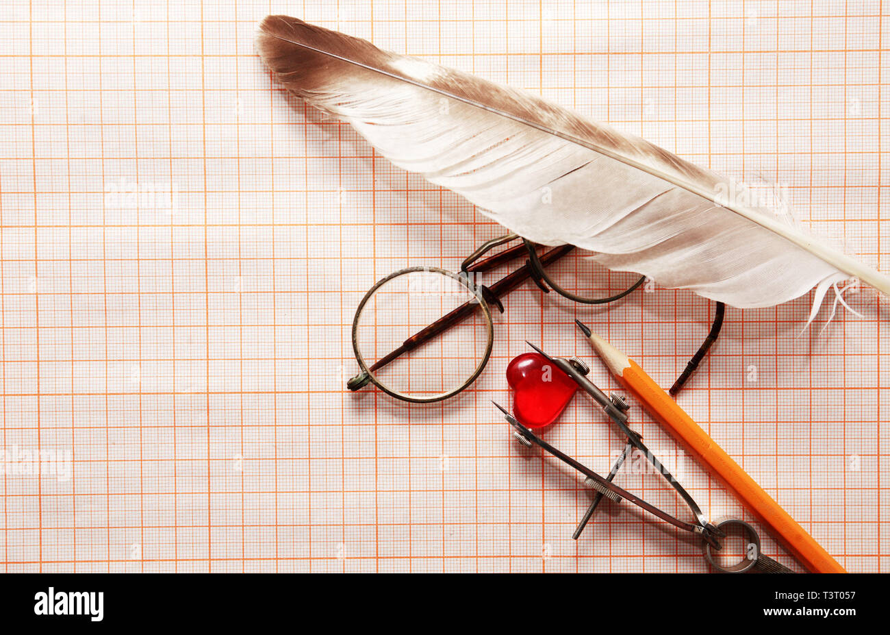 Graph paper hi-res stock photography and images - Alamy