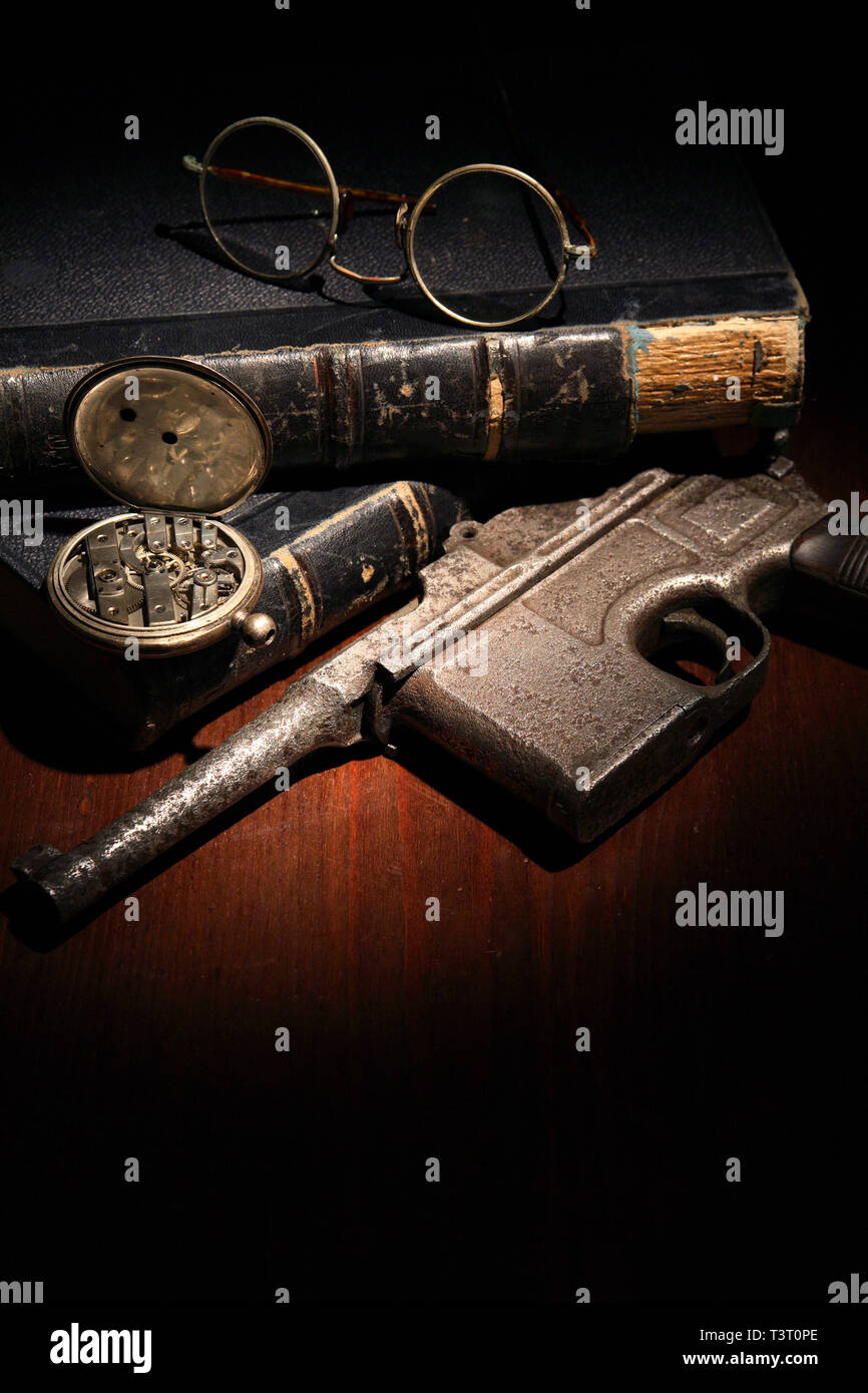 Old handgun hi-res stock photography and images - Alamy