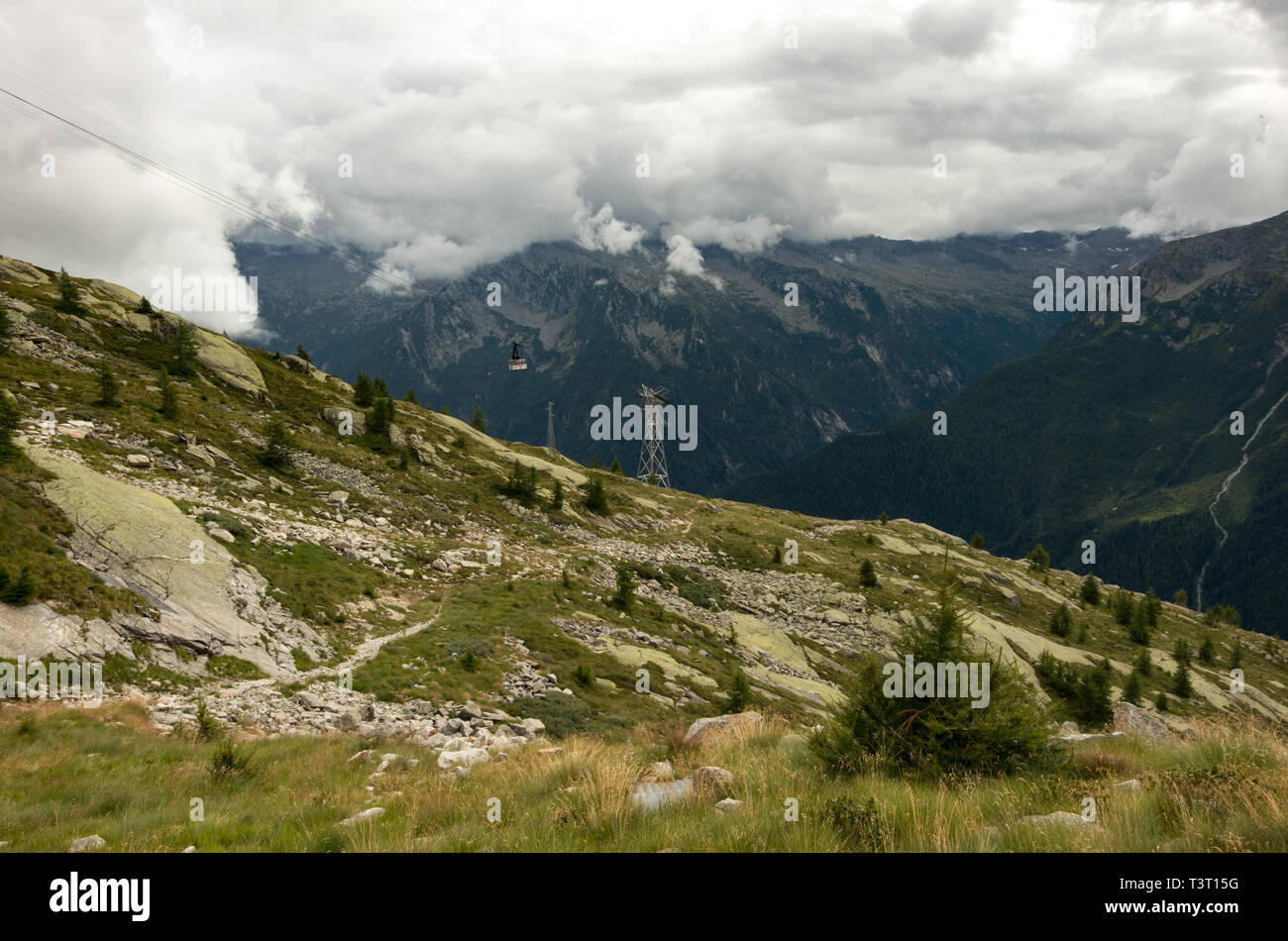 Cable car to moro pass hi-res stock photography and images - Alamy